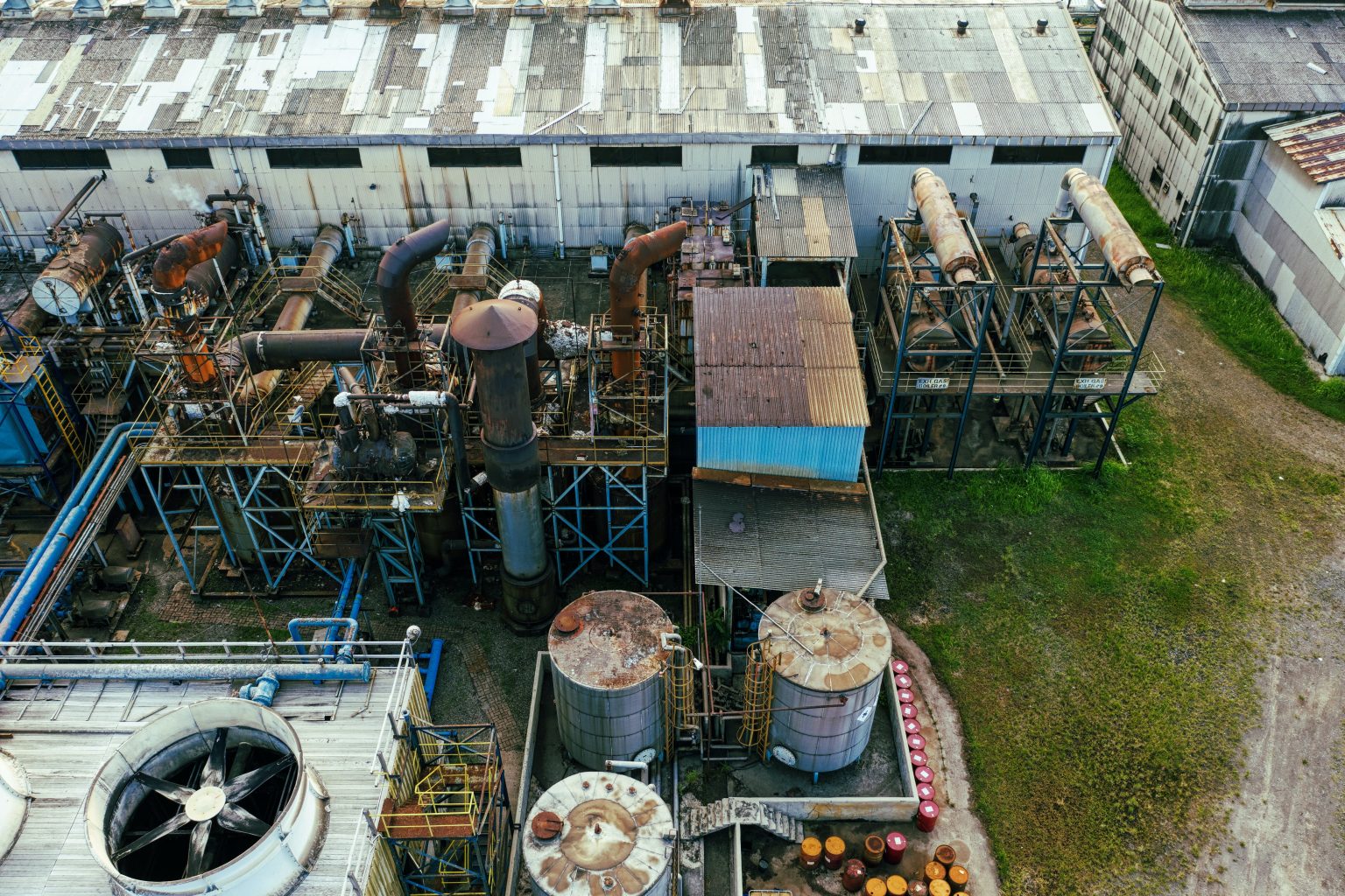 7 Lokasi Kilang Minyak yang Tersebar di Indonesia